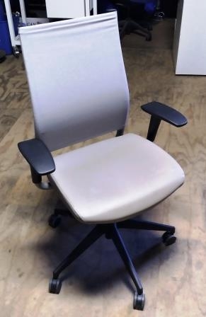 Atlantic Liquidators - Sit On It Seating - "Nova" Mesh Back Task Chairs